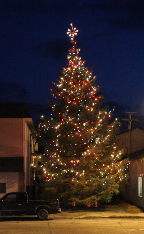 Midnight Madness and Christmas Tree Lighting | Wrangell Alaska